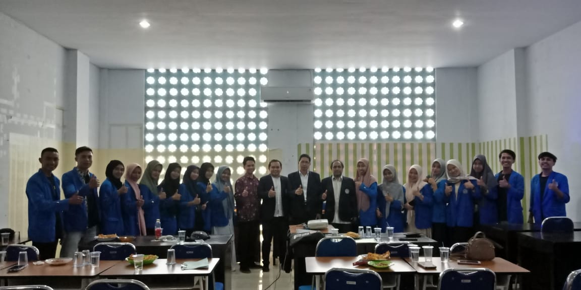 Rektor IAIM Sinjai Apresiasi 18 Mahasiswa Usai Ikuti KKN MAs 2022 – UIAD